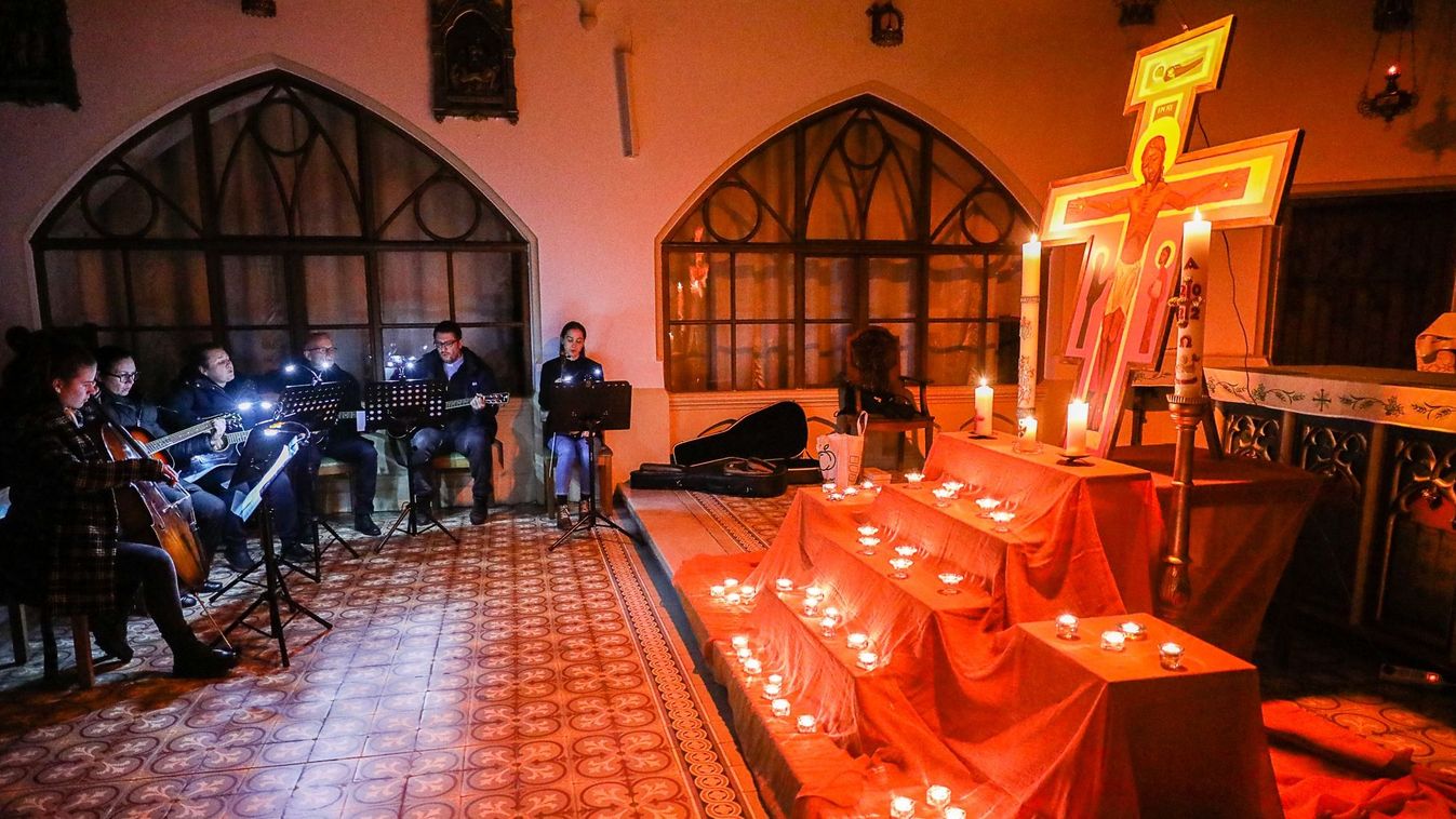 Énekek, imádságok és csendek: taizéi imaóra - Egymás felekezetéhez ...