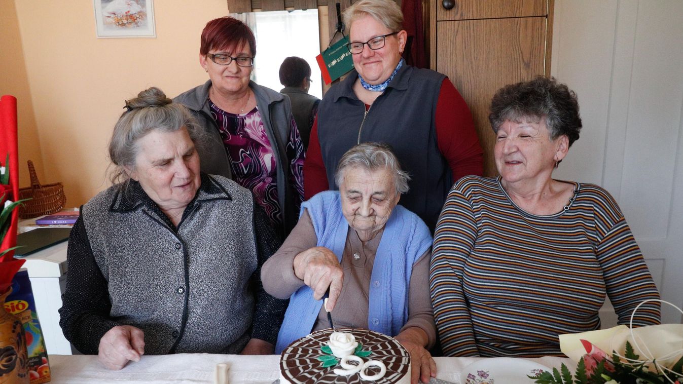 VAOL - A Vas Népét minden áldott nap átböngészi - Margit nénit 90 ...