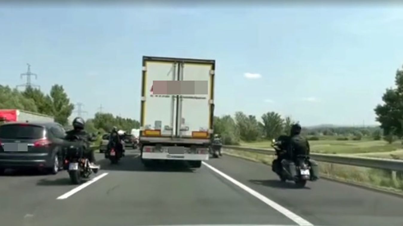 Olvasói videó - Halálos motorbaleset az M1-esen - Borítékolható volt, hogy baleset fog történni