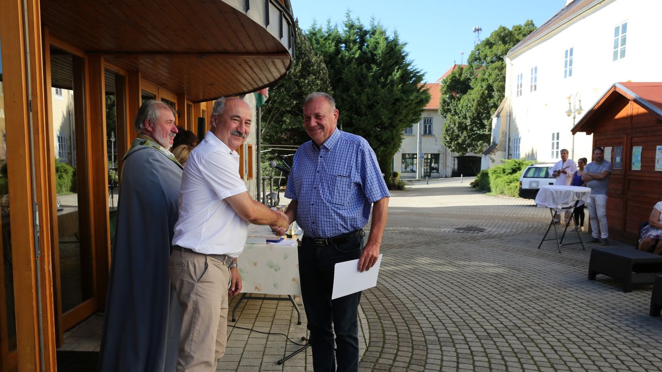 Békenap Vasváron: bor, tűz, víz