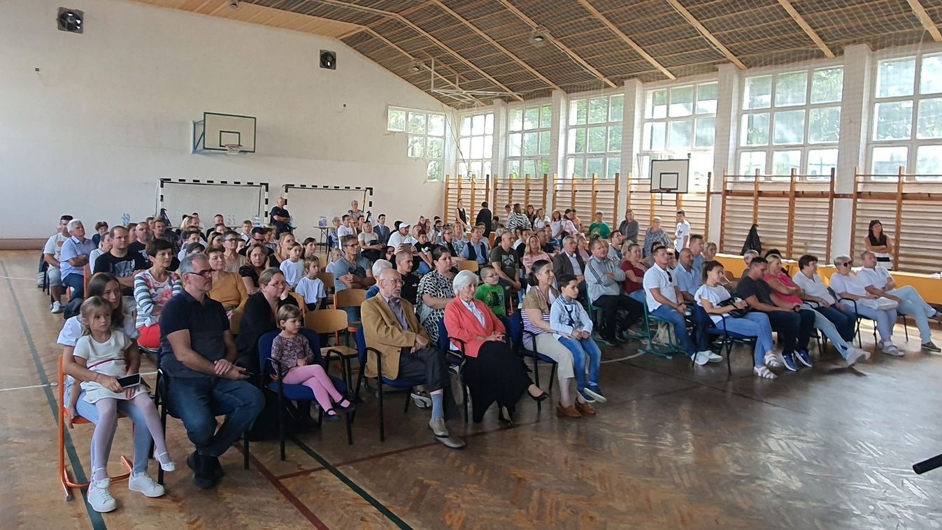 A toronyi iskolát támogatták a jótékonysági délutánnal