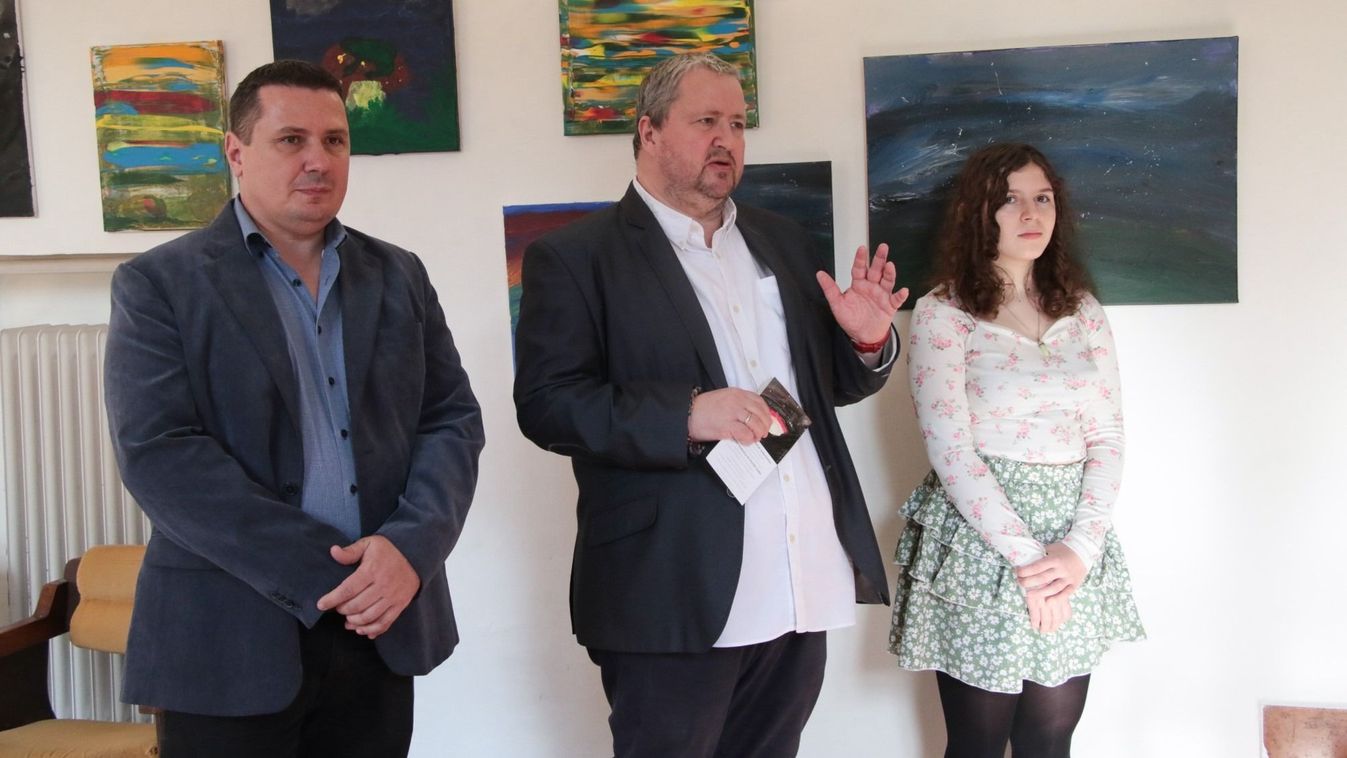 Apa-lánya kiállítás a Nádasdy-várban - Megnyílt Pintér Csaba és Pintér ...