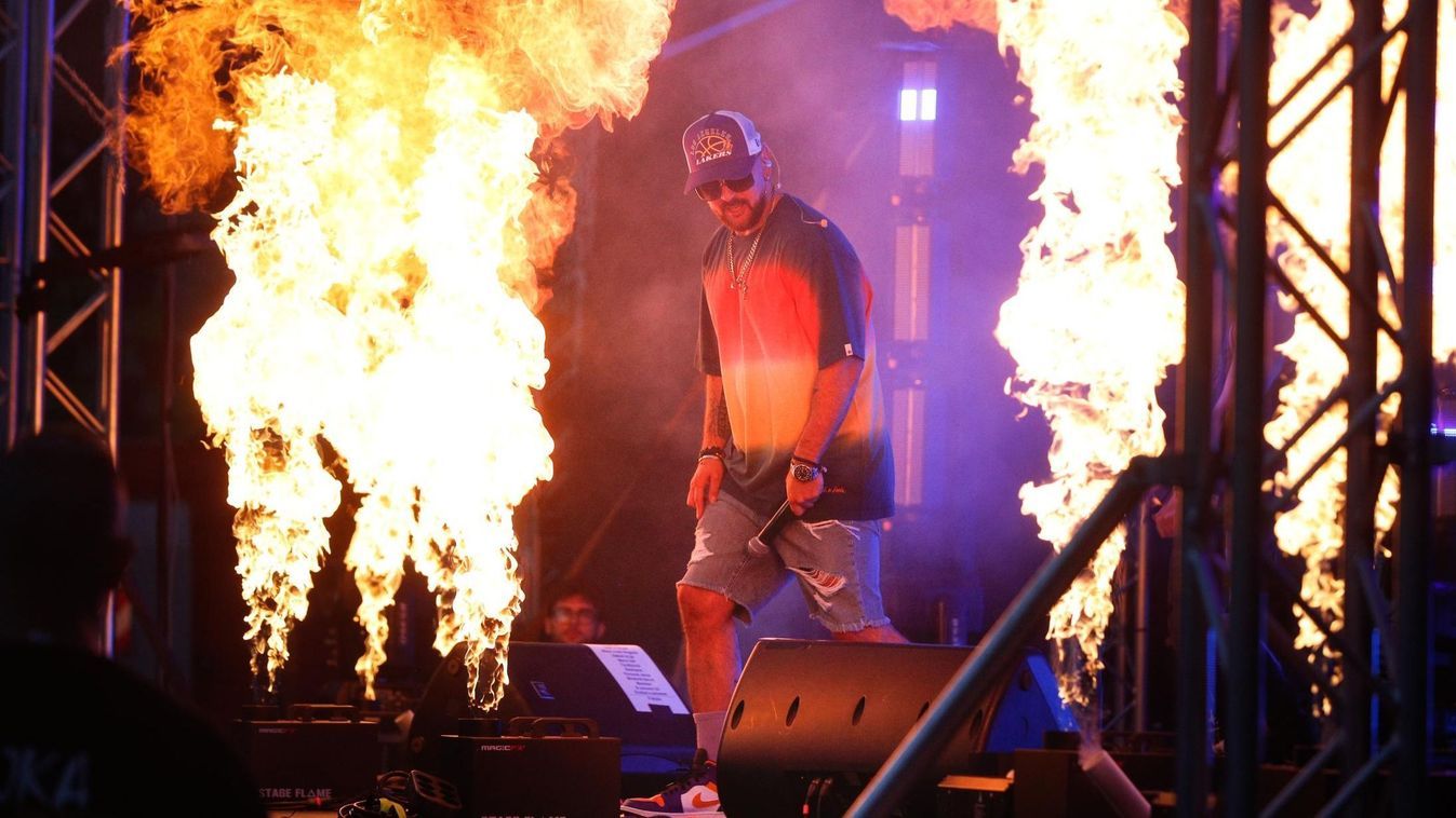 Majka rekordévet zárt: ennyit keresett tavaly a népszerű rapper