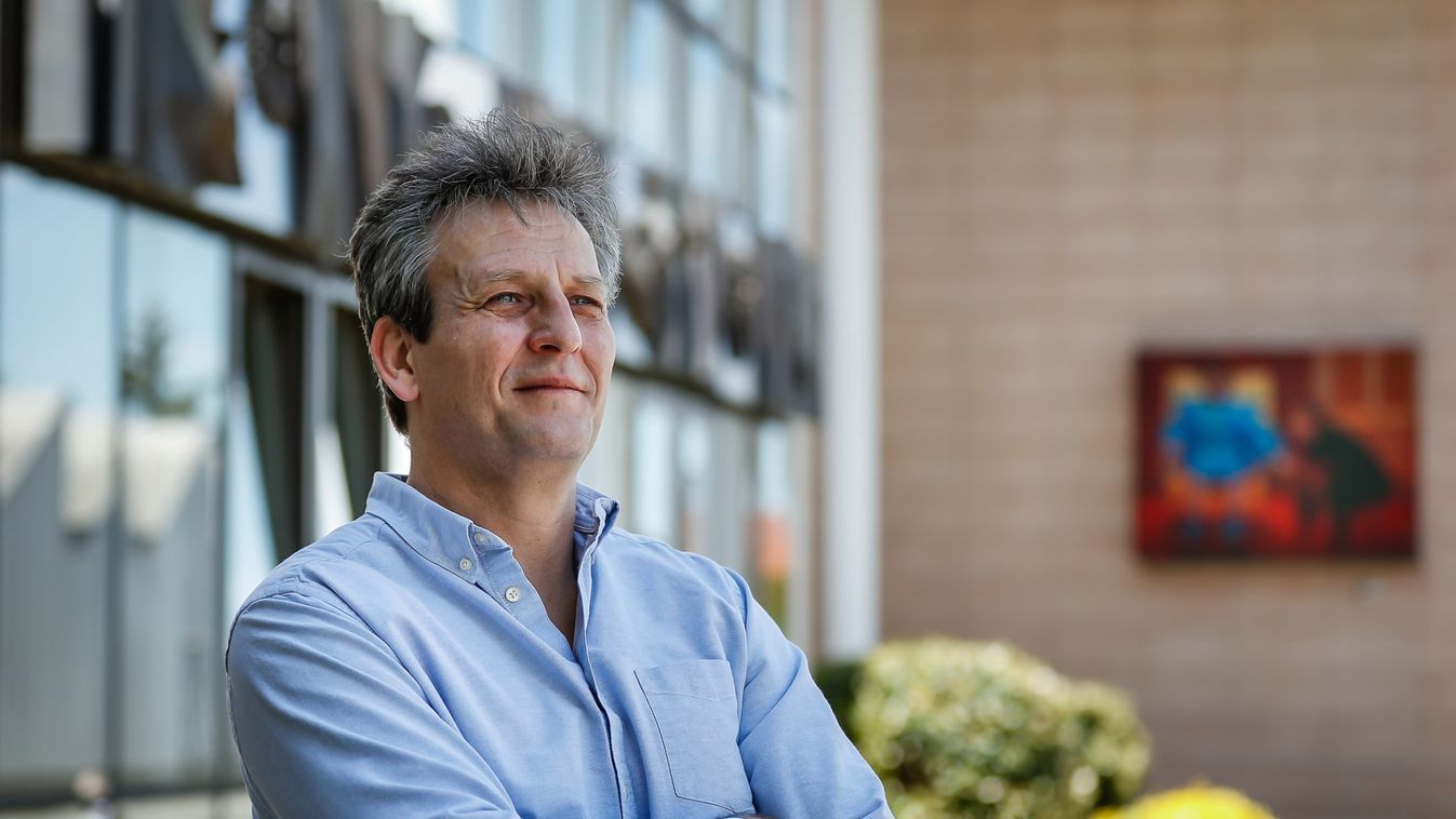 Horváth Ákos színművész ma ünnepli születésnapját