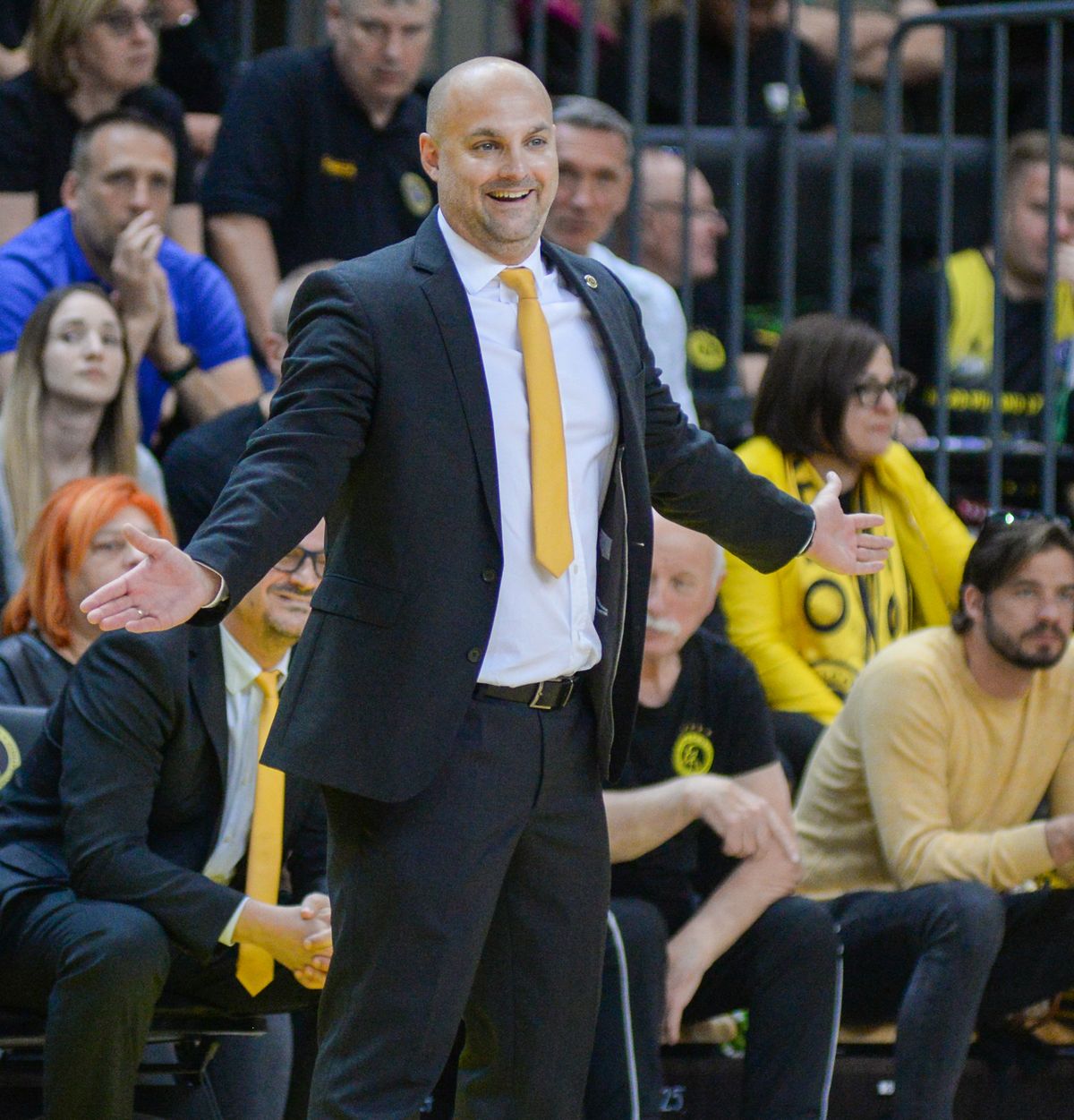 Falco KC: kezdődik a szezon, Milos Konakov új csapatot irányít