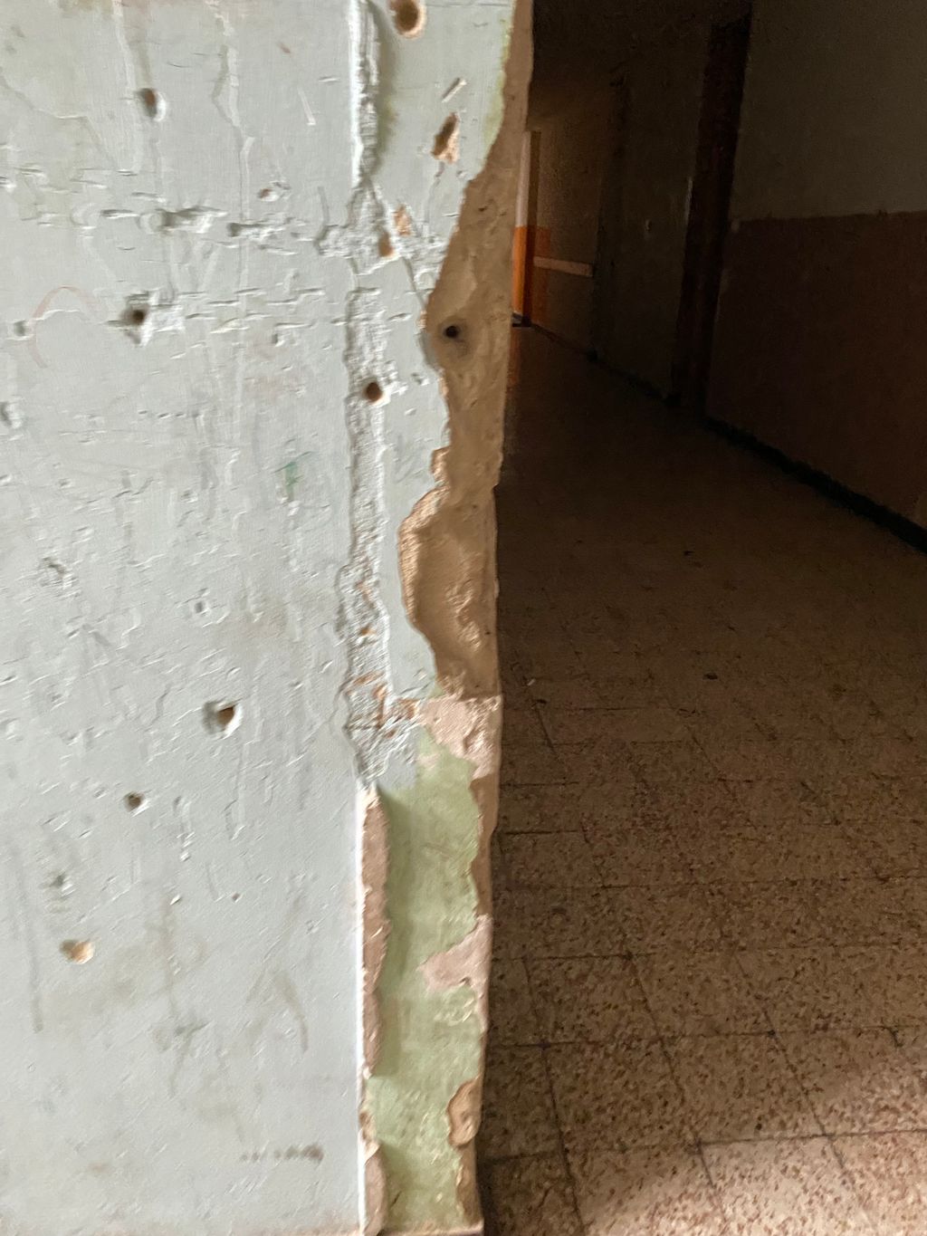 Paragvári utca 86 szám alatti bérházban jártunk