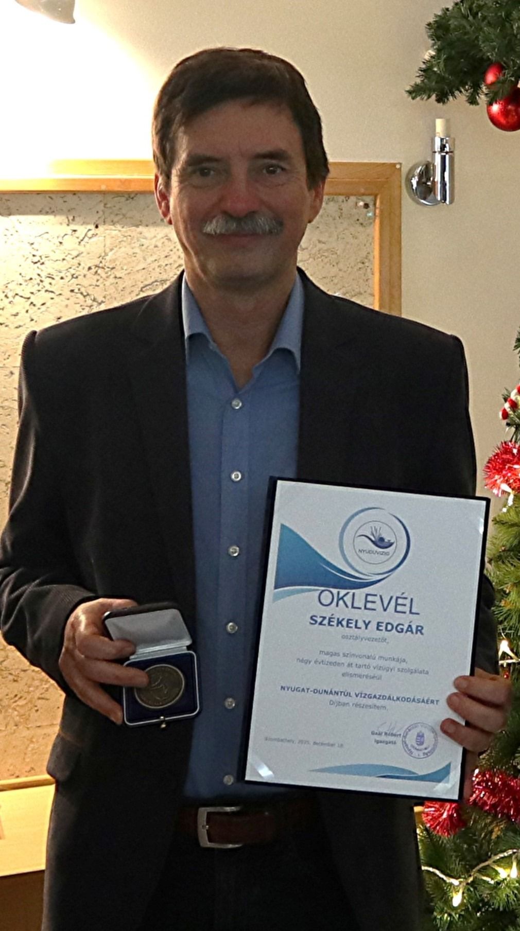 Székely Edgár a Nyugat-Dunántúl Vízgazdálkodásáért Díjat vehetett át.