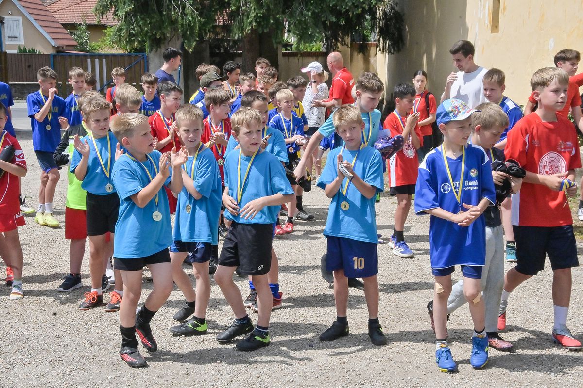 Lóránt Gyula emléke Kőszegen: emléktornával és koszorúzással ...