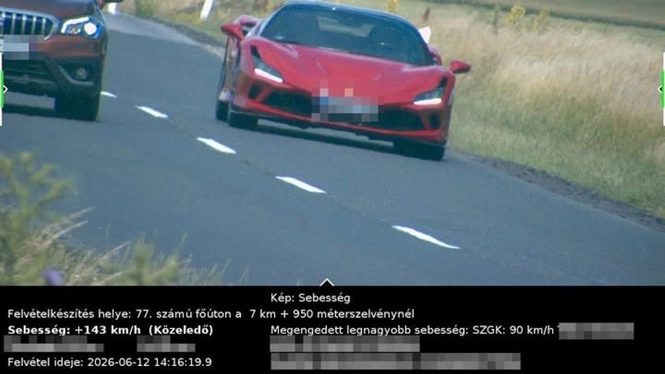 Ferrarival előzés ide vagy oda: 143 km/h lett a vége a veszélyes ...
